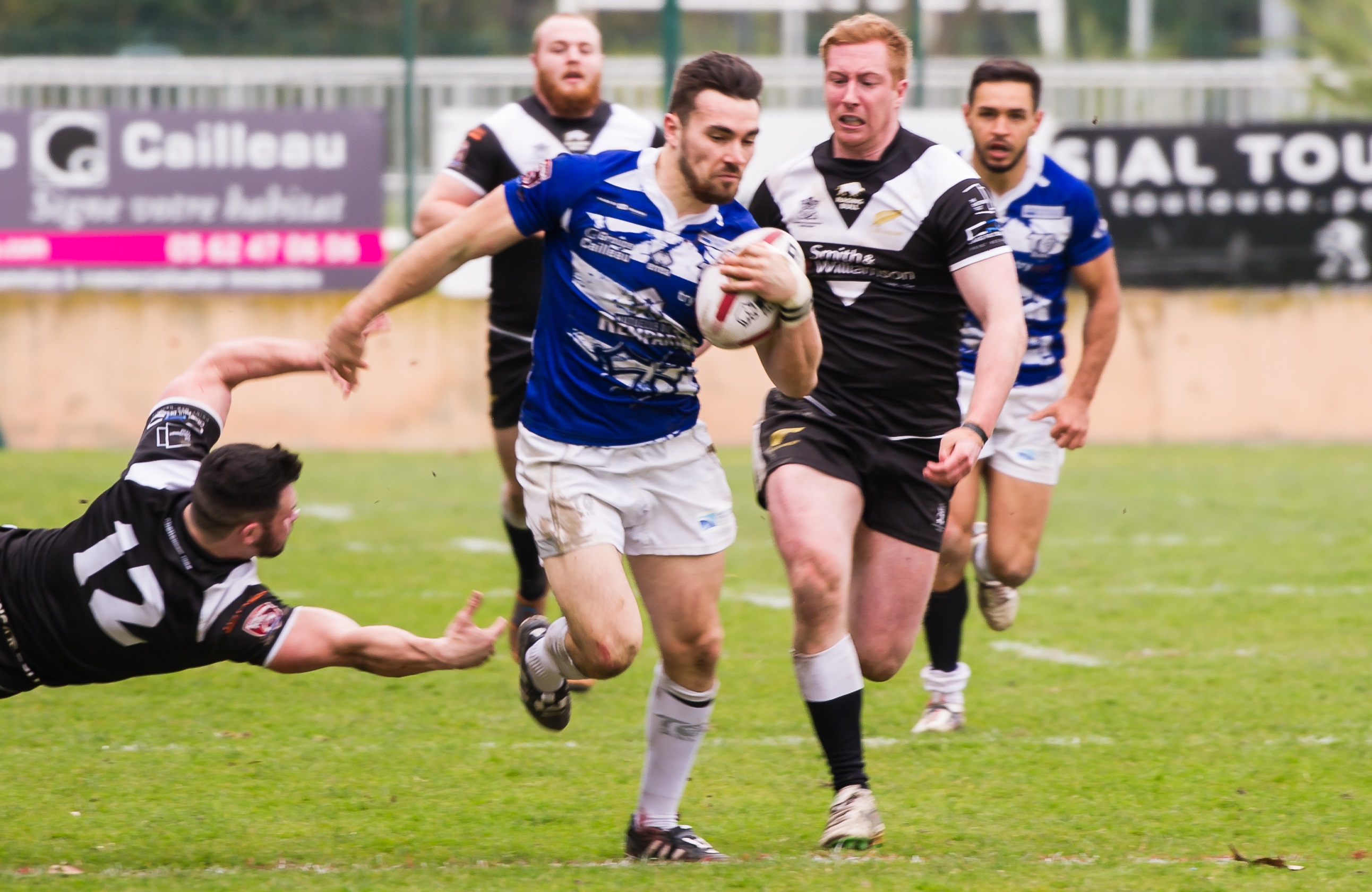 TO XIII vs Gloucester - Le TO monte la température - Toulouse Olympique ...