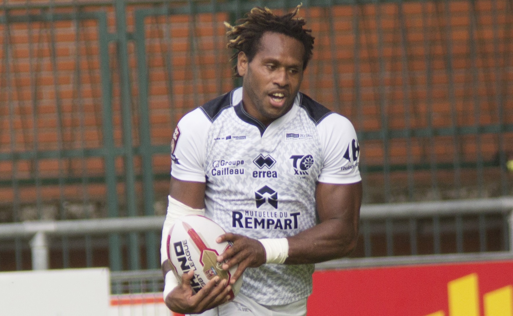 Kuni MINGA court pour le TO - Toulouse Olympique XIII